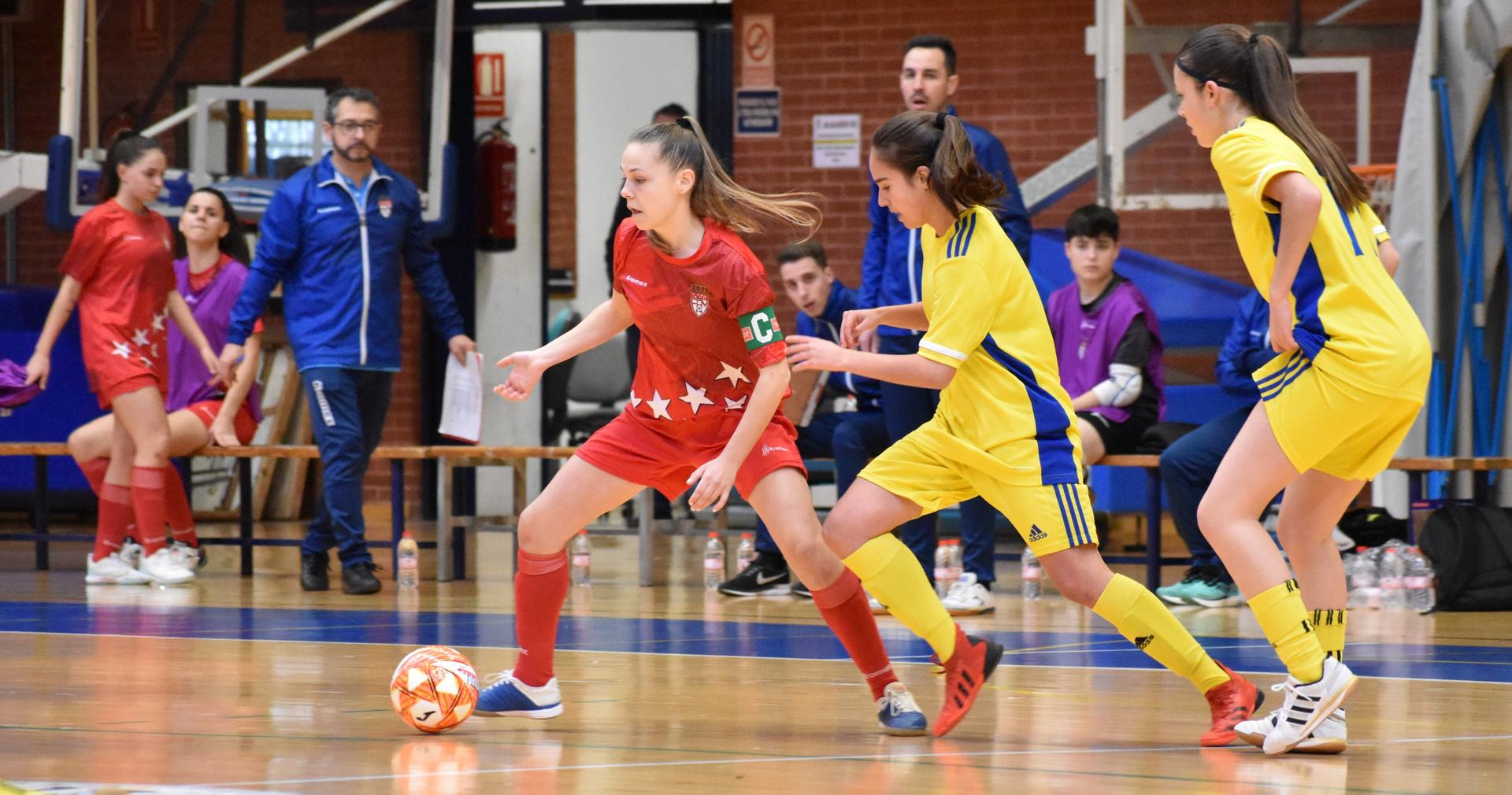 Doble victoria de las chicas de Madrid en el estreno en los Campeonatos ...
